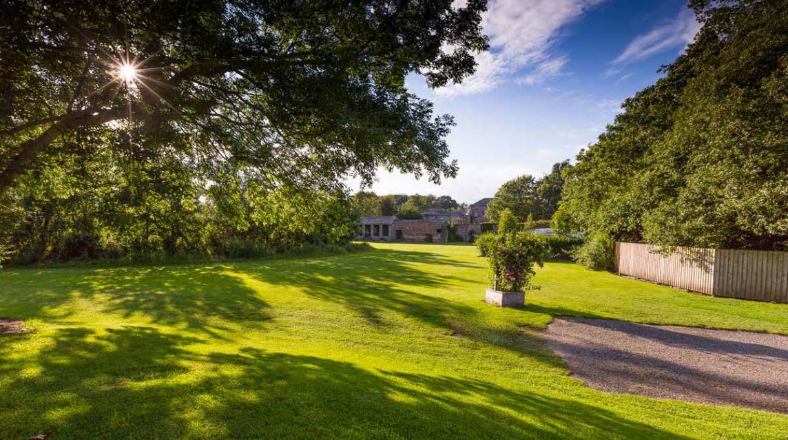 Crofton Hall Certificated Location | Caravan and Motorhome Club